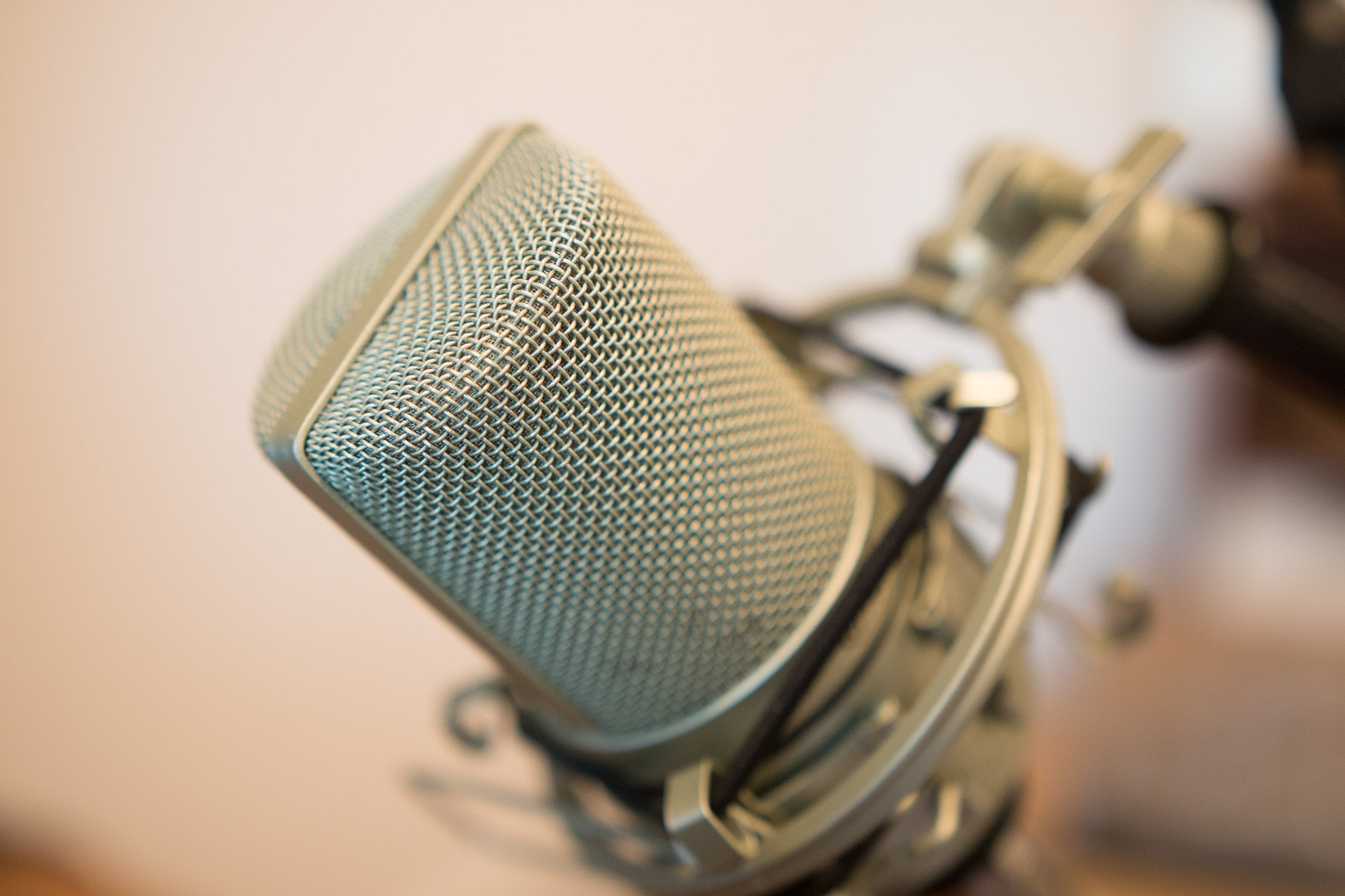 Review: The Impact Quikbalance 12" Gray Panel for Correct White Balance ...