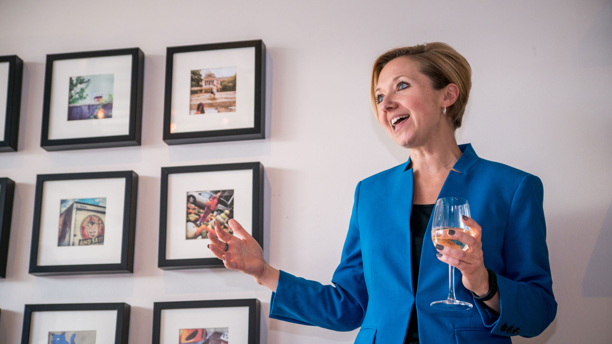 Quick Tip: What Makes a Great Photo of a Speaker? - Photofocus