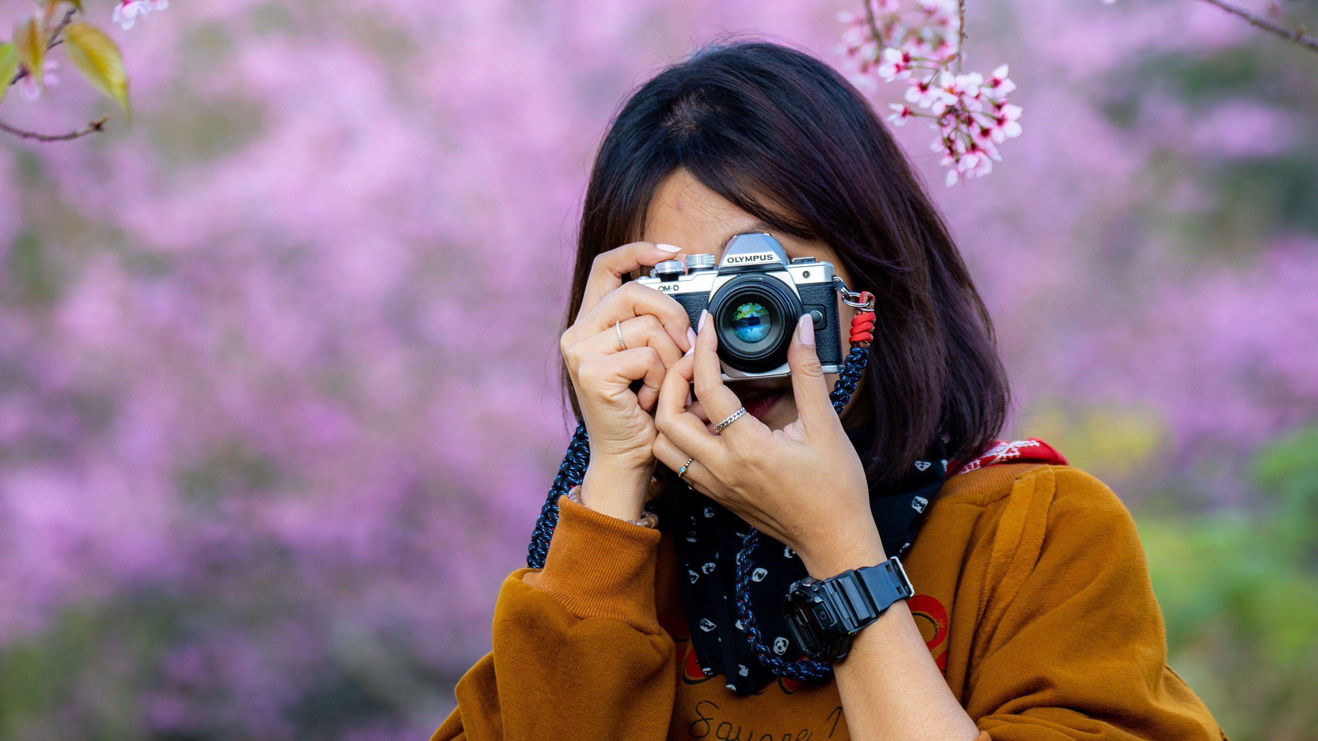 Celebrate spring with huge savings on cameras, lenses and more ...