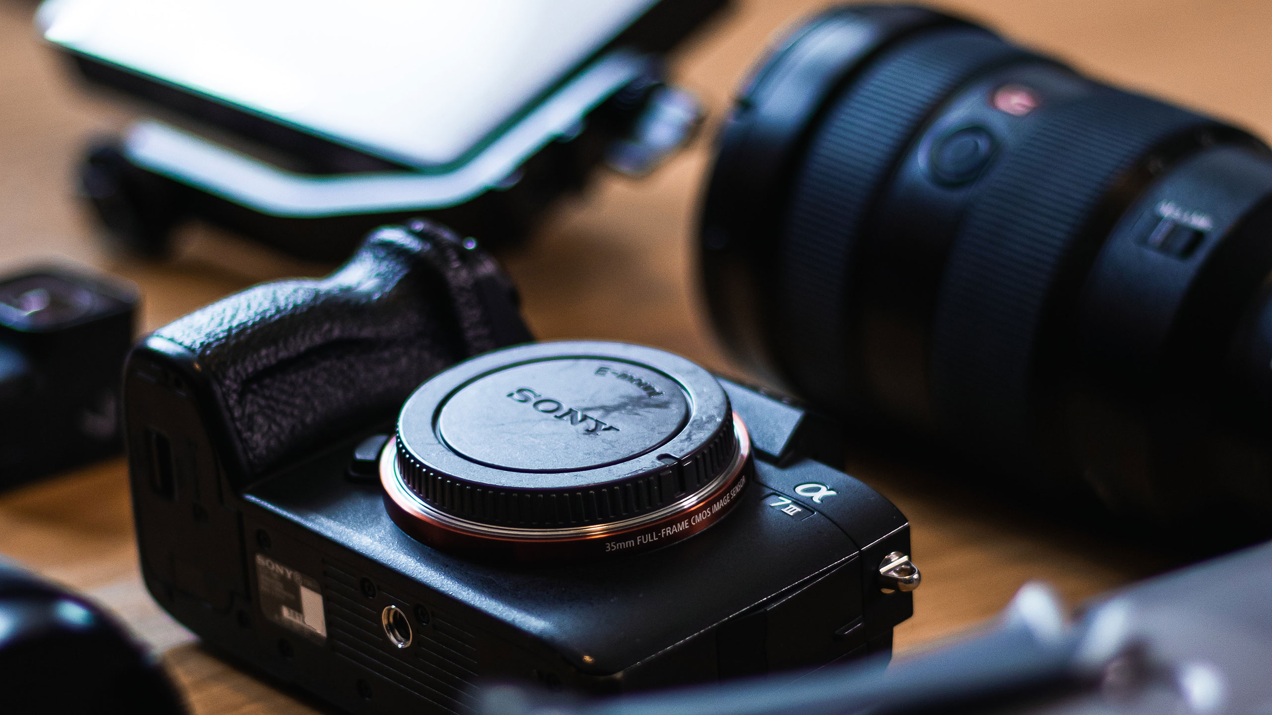 Huge deals to end your week from B&H - Photofocus