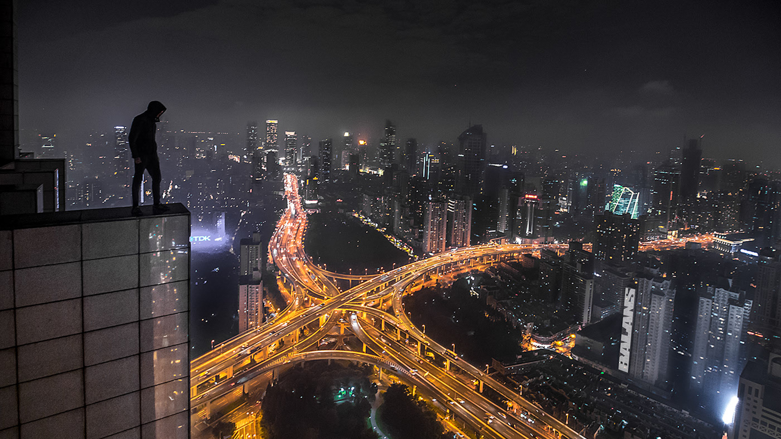 Visions of Shanghai as a "Vertical City" - Photofocus
