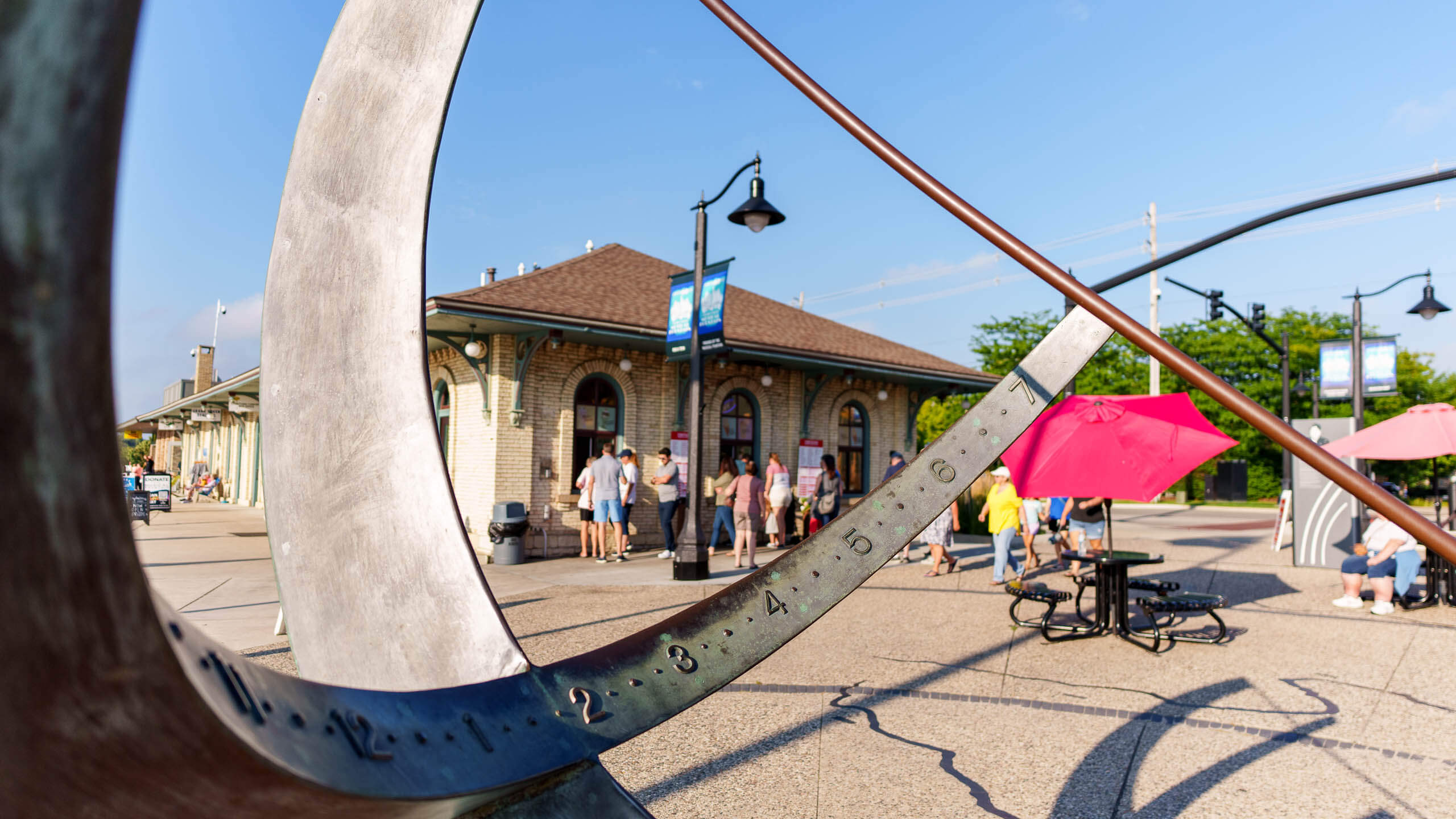 Why introverts make great street photographers - Photofocus